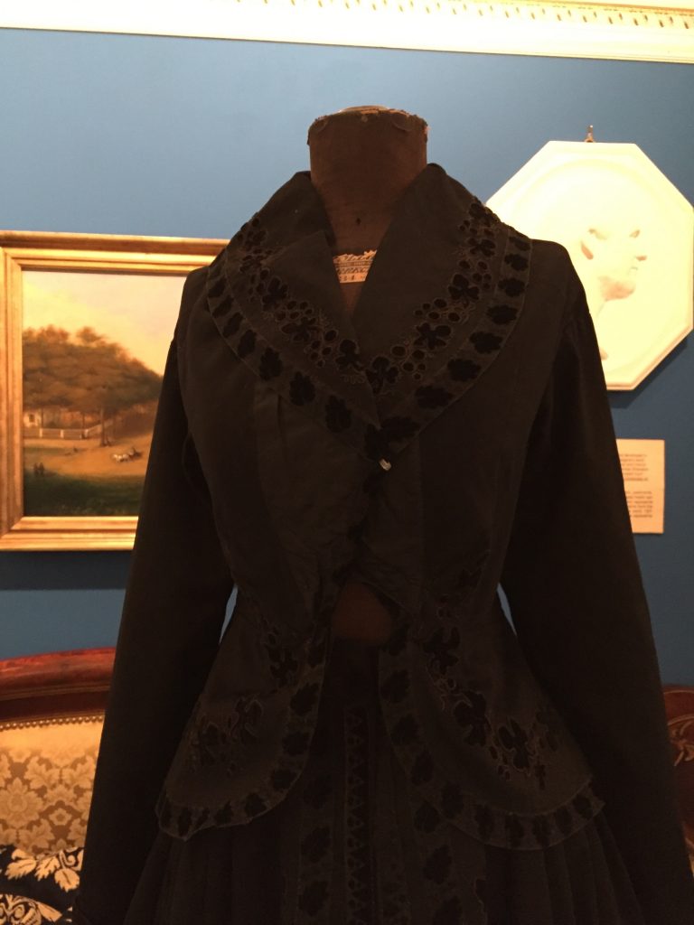 Clothes as Historical Sources – AHA