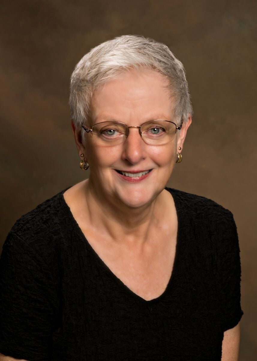 Linda Hunter Rowe (1945–2020)